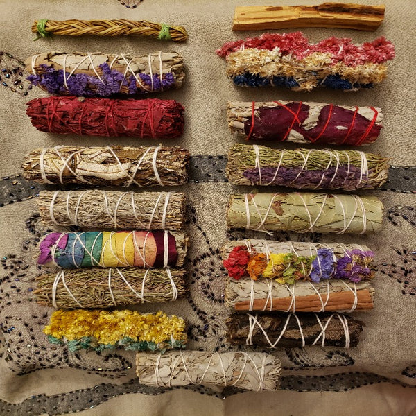 🌿 (8-Piece) Tranquility Awaits: Custom Smudge Kit – Curate Your Perfec ...